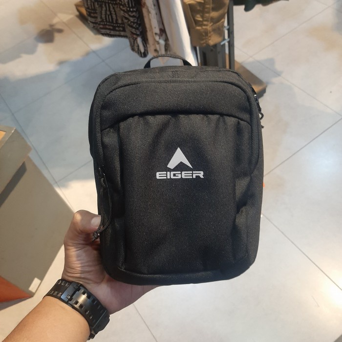 Jual Tas Selempang Eiger Swiftland 3L Black Original Murah | Shopee ...
