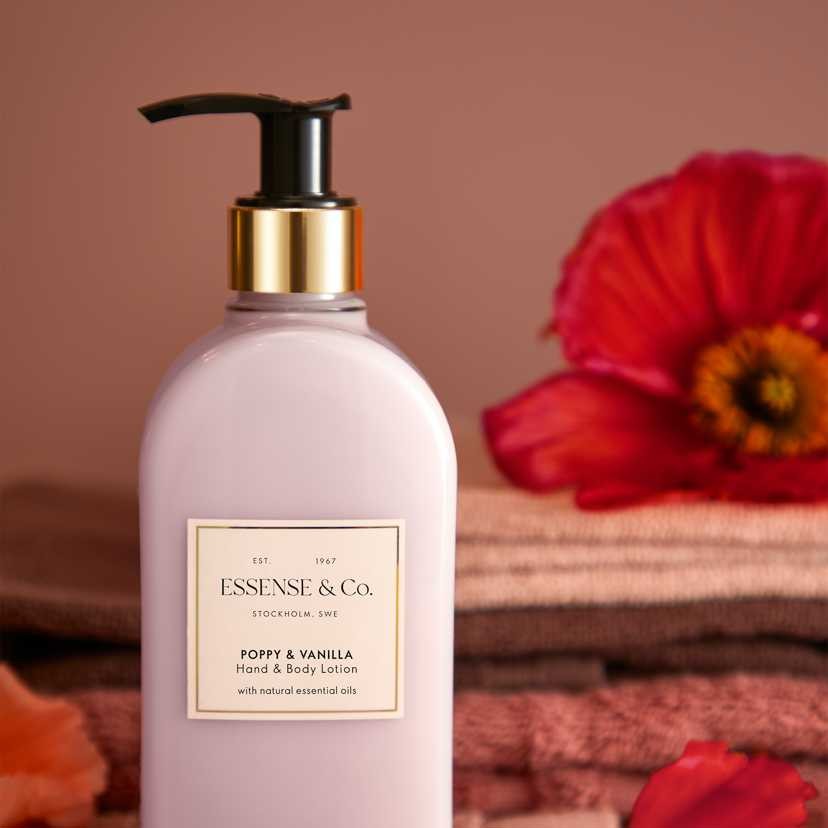 Jual ESSENSE&CO POPPY VANILLA HAND & BODY LOTION LEMON & VERBENA 300ML ...