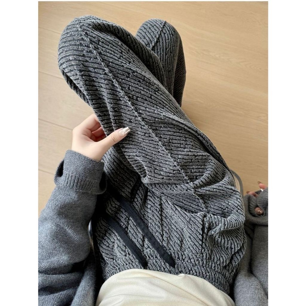 Jual FRIDAY OUTFIT_CELANA CARGO PANJANG GAYA KOREA EMILY CARGO | Shopee ...