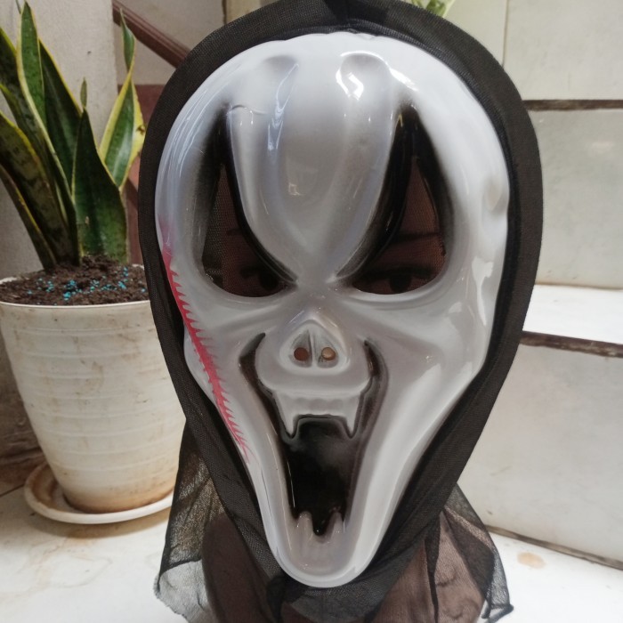 Jual topeng scream - scary scream | Shopee Indonesia