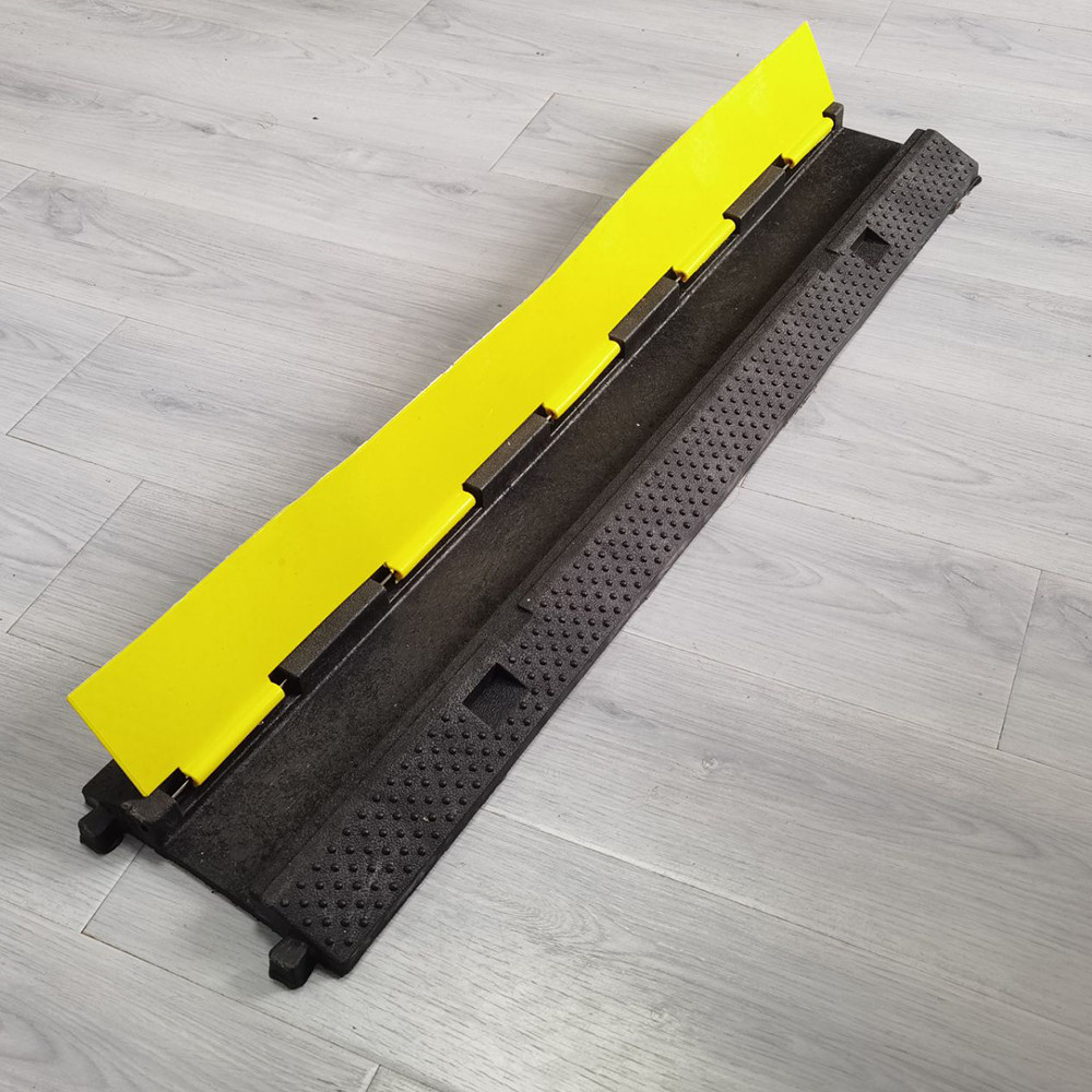 Jual Trunking ramp Road cable water pipe protection type speed bump ...