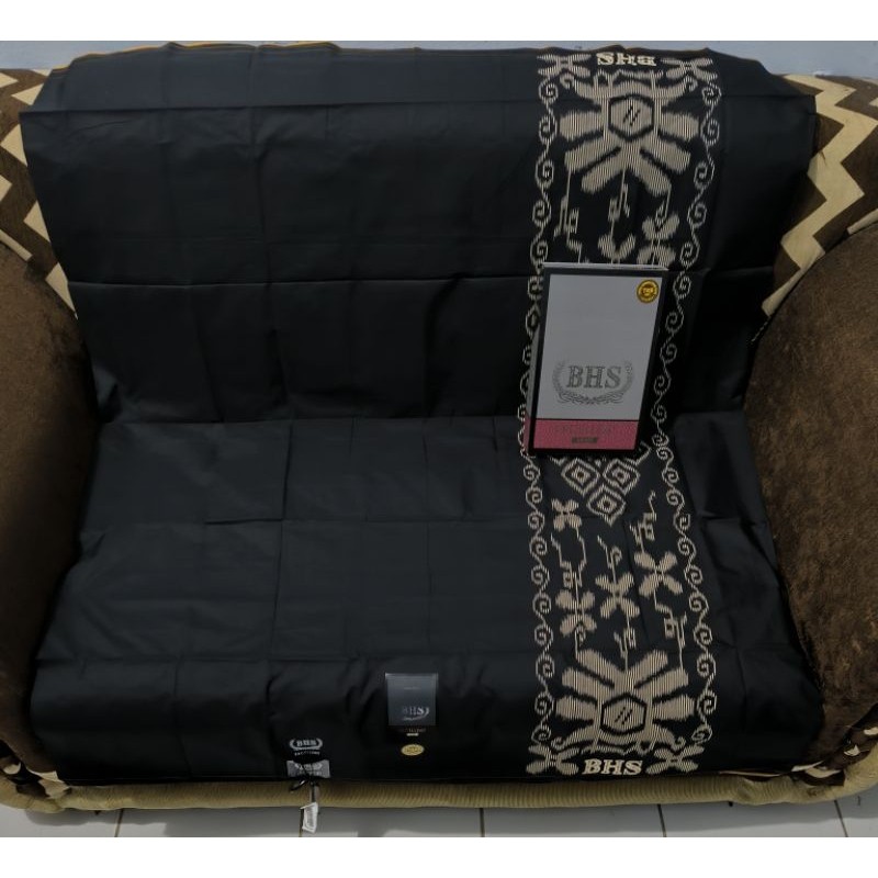 Jual SARUNG BHS COSMO & BHS EXCELLENT POLOS HITAM | Shopee Indonesia