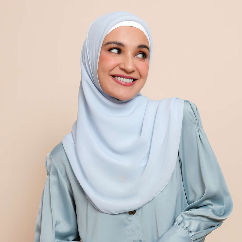 Jual Delia Square Scarf Garden Memories SHI | Shopee Indonesia