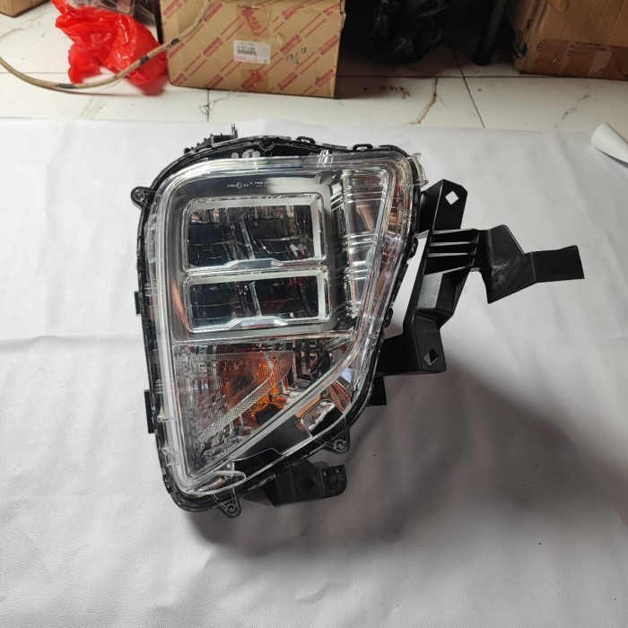 Jual Head lamp Headlamp lampu depan Original Mitsubishi Expander ...