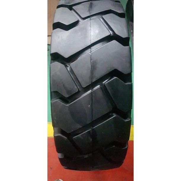Jual Ban Forklift Ukuran 650-10 DIAMOND SOLID TIRE Ban Solid/Ban Mati untuk Forklift ukuran 6.50 ...