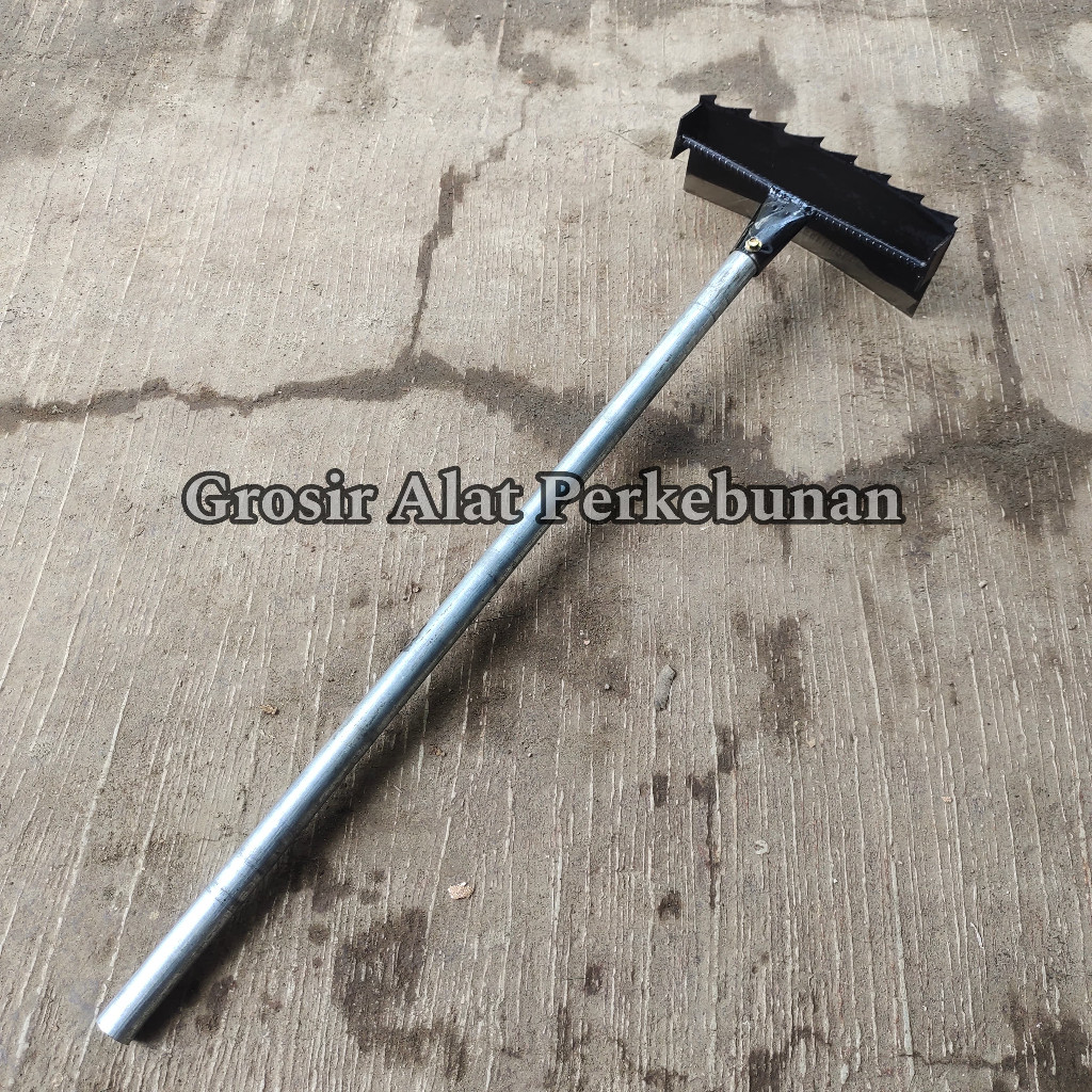 Jual Cangkul Gulma Baja Gergaji ASLI - Gagang Full Besi Tebal - Alat ...