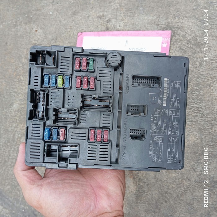 Jual ipdm fuse box sikring Datsun Go Go+ 284B7 4LA0A asli copotan ...