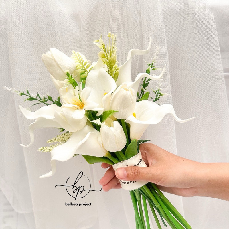 Jual BOUQUET PERNIKAHAN AKAD PREWEDDING TULIP LILY BQ07 | Shopee Indonesia