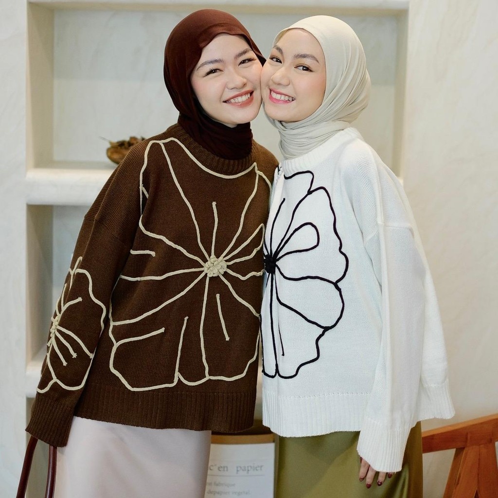 Jual PERRA SWEATER | Embroidery Sweater | Shopee Indonesia
