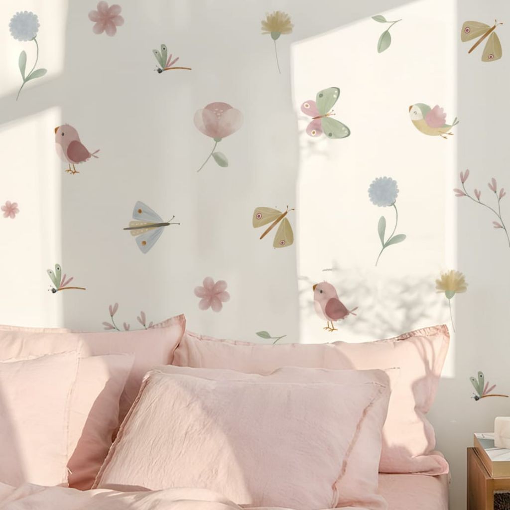 Jual Stiker Dinding Kamar anak Estetik Bunga Kupu Dekorasi Tembok ...