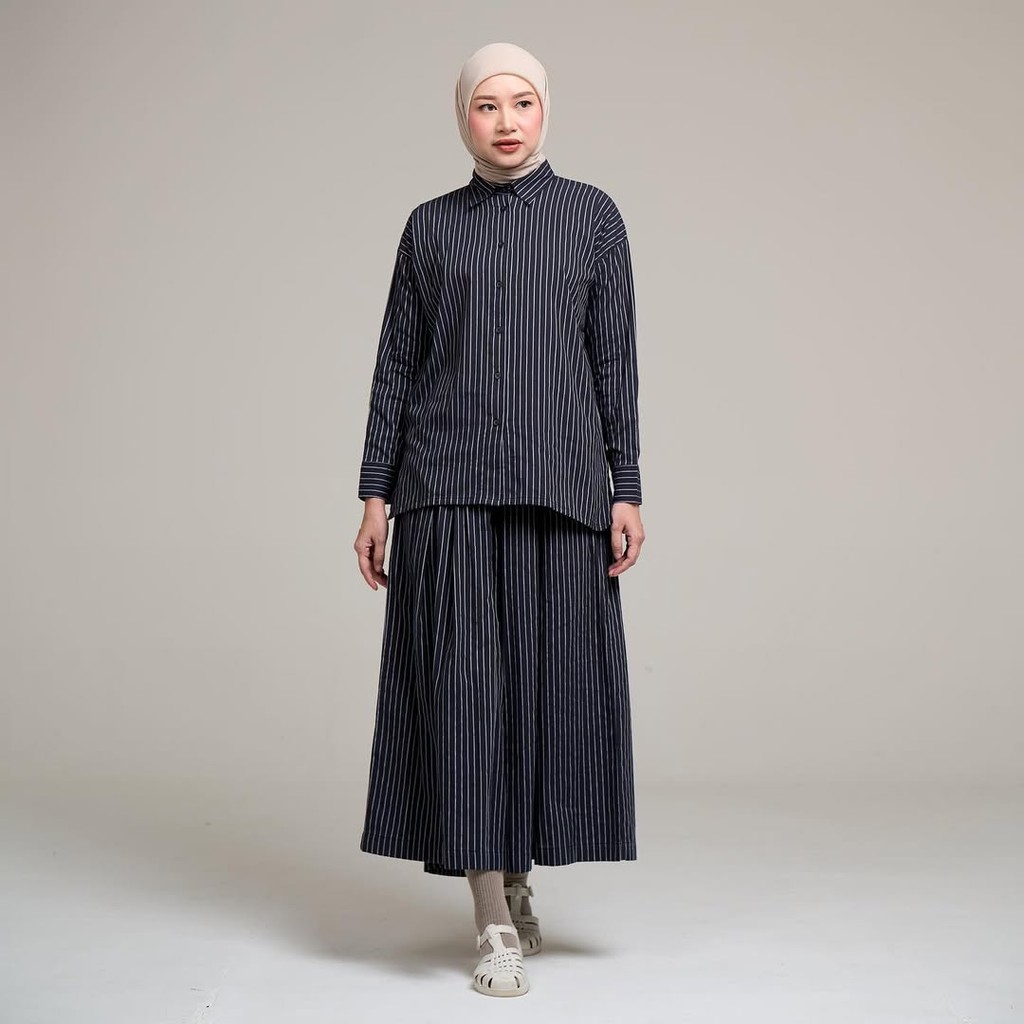 Jual MANA SET KULOT STRIPES BLACK / SET BAJU MUSLIM / SETELAN MUSLIMAH ...