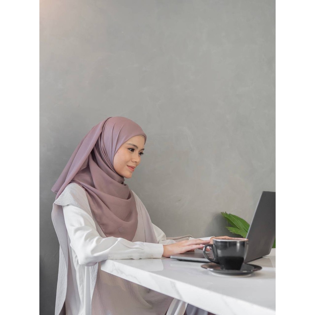 Jual Azmiza - Daily Voal - Hijab (Hijab Segi Empat Daily Special ...
