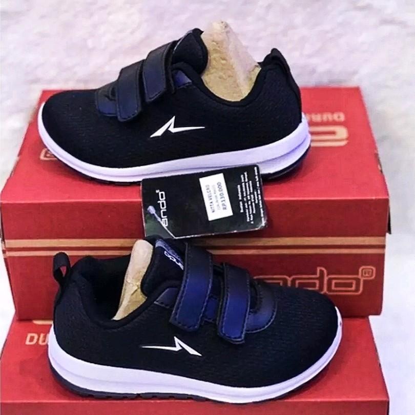 Jual Sepatu Sekolah Anak Ando Nitta Velcro BSC 35 Hitam Putih Size 29 ...