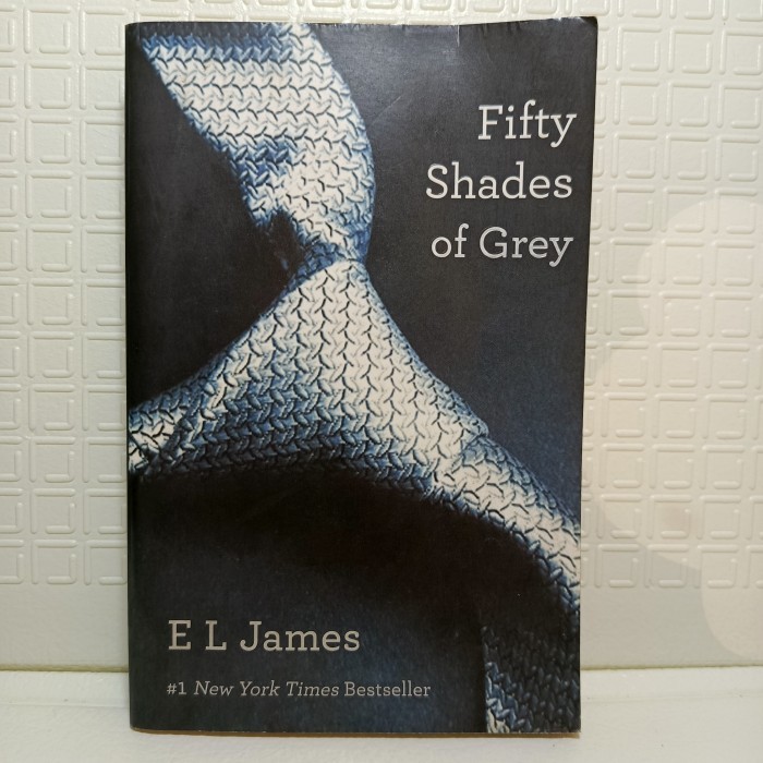 Jual Buku Fifty Shades of Grey | Shopee Indonesia