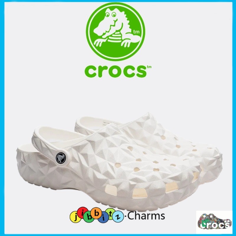 Jual CROCS CLASSIC GEOMETRIC CLOG UNISEX Sandal Crocs Wanita Classic ...