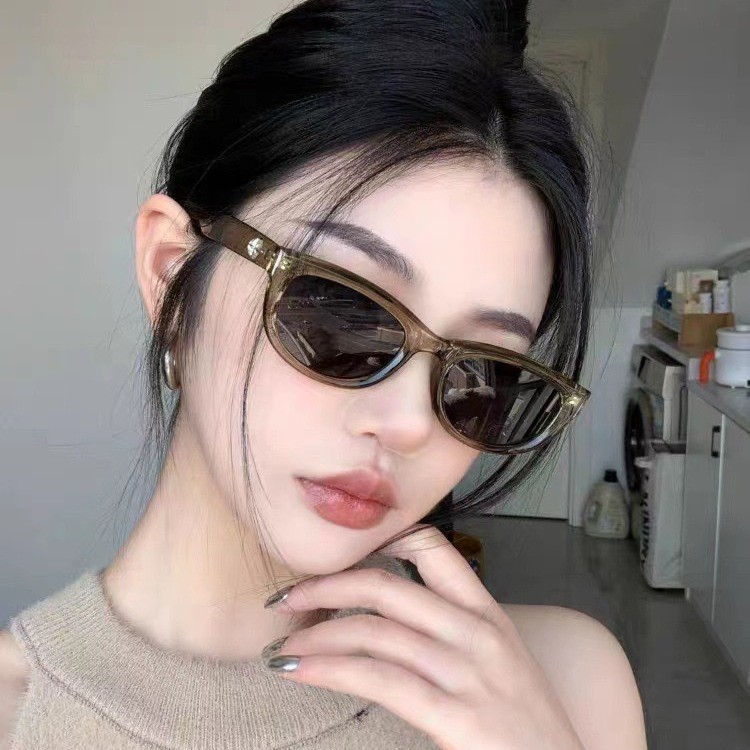Jual Kacamata Hitam Wanita Korea Model Oval Sunglasses Anti Uv Aksesoris Fashion Vintage Unisex ...