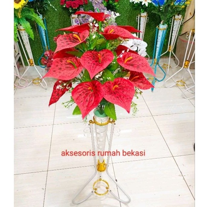 Jual KOWASHOP Bunga Aron Panda Artificial 18 Kuntum Dengan Pot Standing ...