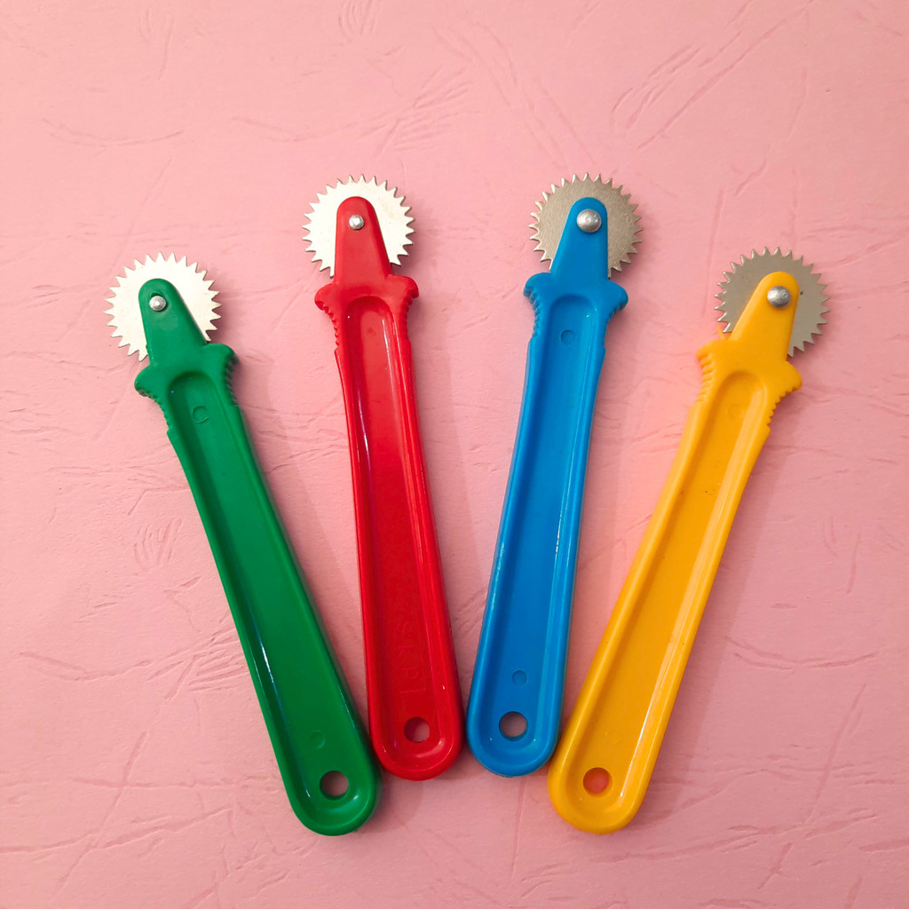 Jual RADER GERIGI PLASTIK / TRACING WHEEL / ALAT PENANDA KAIN POLA ...
