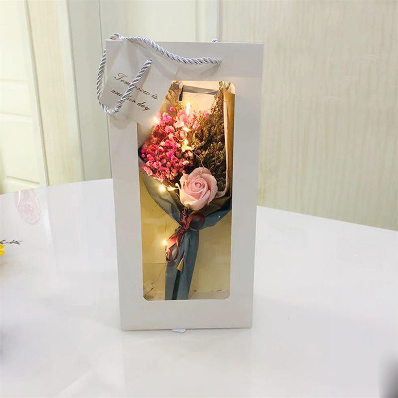 Jual Gift Box Bunga Mawar / Bunga Mawar Dekorasi / Kado Pacar Kado Unik ...
