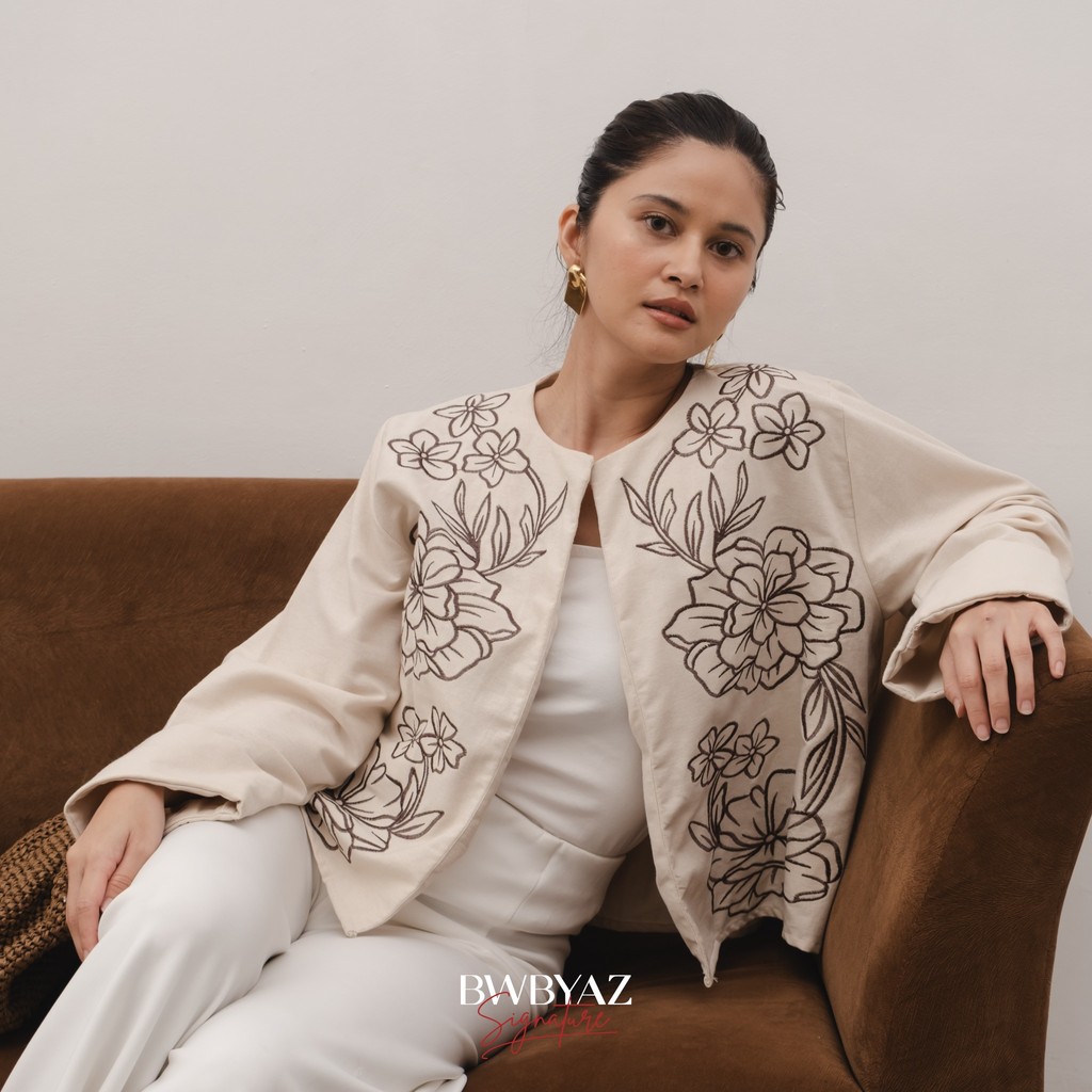 Jual BWBYAZ SIGNATURE - ODESSE BLOOMING OUTER (READY STOCK) | Shopee ...