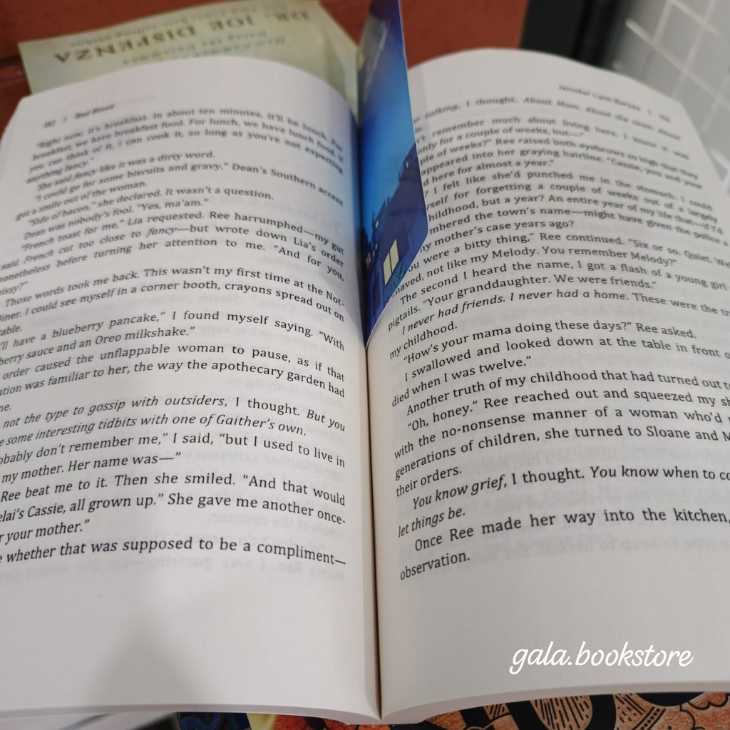 Jual The Cruel Prince, The Wicked King, The Queen of Nothing By Holly ...