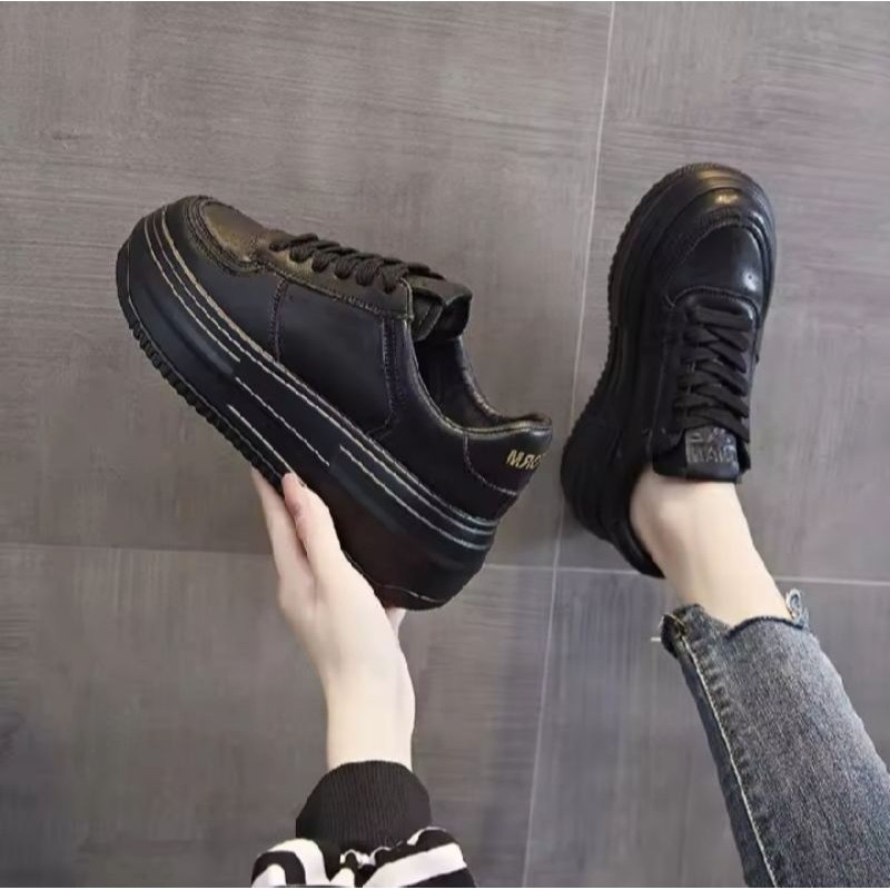 Jual Sepatu sneakers wanita Hitam putih Korea sekolah kekinian kasual ...