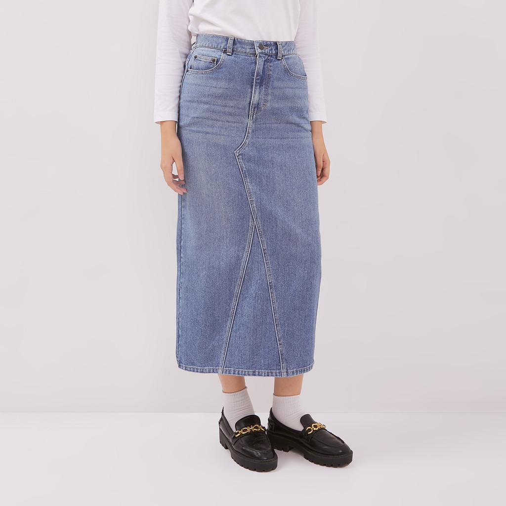 Jual DUST Rok Panel Denim Sanaya Medium Light Blue (D. 21144) | Shopee ...
