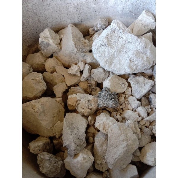 Jual BG - Batu Gamping Industri / Limestone Alami 1Kg | Batu Kapur ...