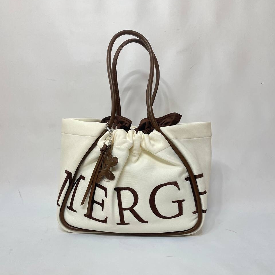 Jual TOTE BAG MERGE Small & Large - Tas Fashion Bangkok 2 Ukuran Besar ...