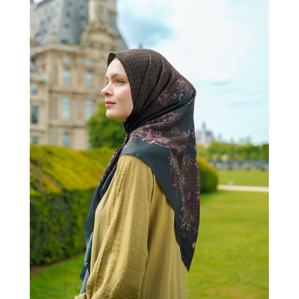 Jual Heaven Lights - Hannah Scarf - Hijab Motif Segi Empat | Shopee ...