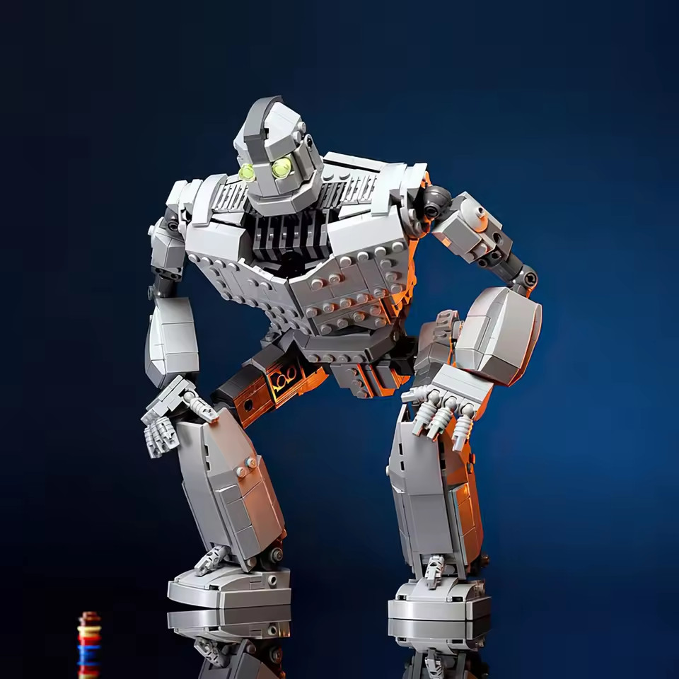 Jual MOC The Iron Giant Robot Autobot Movie Series Building Blocks High ...