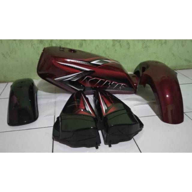 Jual Tangki Set Spakbor Box Aki Motor Yamaha Rx King Tahun 2008 maroon ...