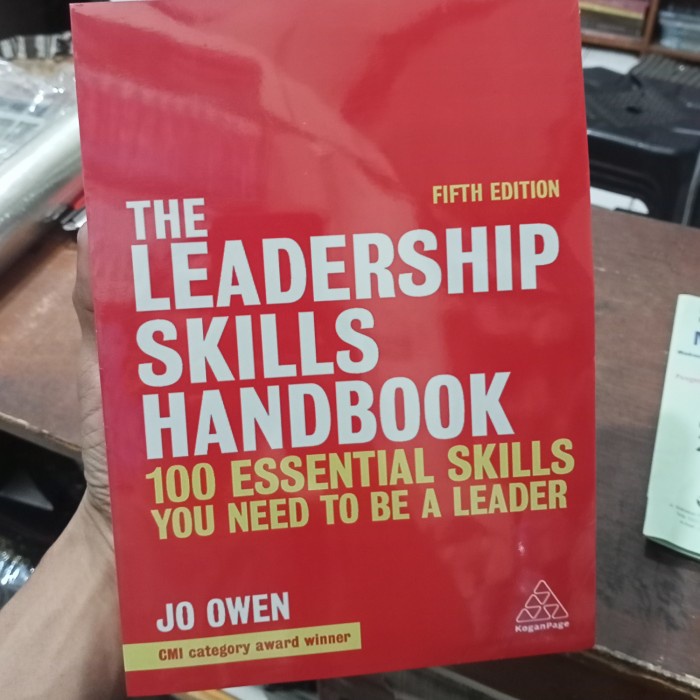 Jual buku the leadership skills handbook | Shopee Indonesia