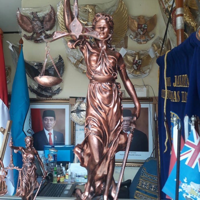 Jual Patung dewi keadilan hukum 30 cm - bronze/perunggu, 30 cm | Shopee ...