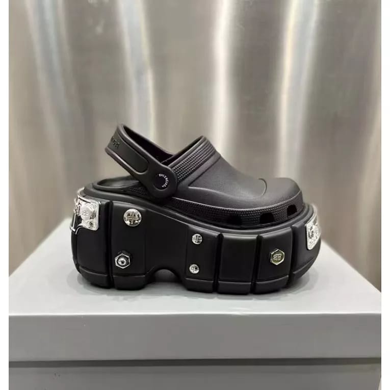 Jual CROCS X BALENCIAGA/CROCS BAE/CROCS PLATFORM/CROCS PRIA/CROCS ...