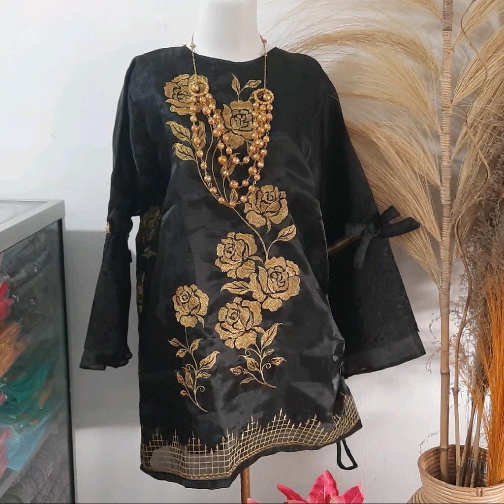 Jual Baju Bodo organza motif mawar premium modern / baju bodo khas ... Jual Baju Bodo organza motif mawar premium modern / baju bodo khas ...