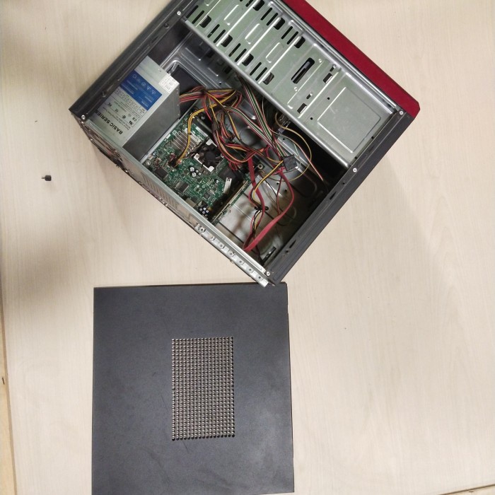 Jual cpu bekas second + casing model lama pentium kotak casing | Shopee ...