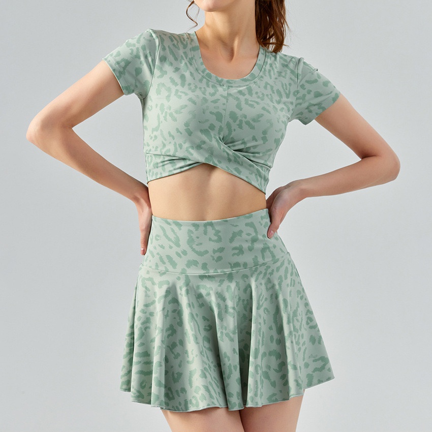 Jual LENKA - Sports Top Atasan Olahraga atau Rok Olahraga Premium ...