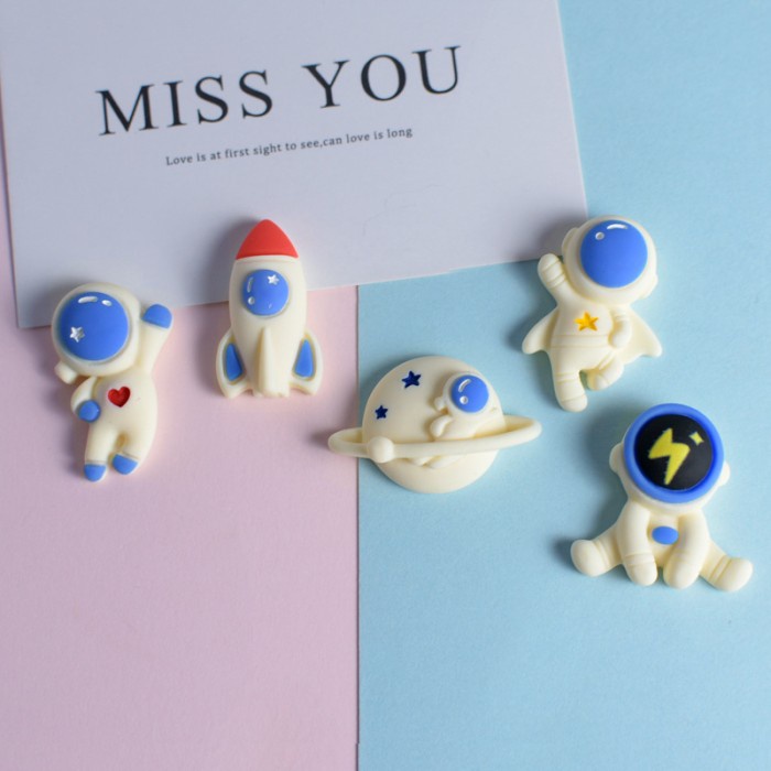 Jual Stiker 3D Motif Astronot Roket Botol Minum / Stiker Hiasan Lucu ...