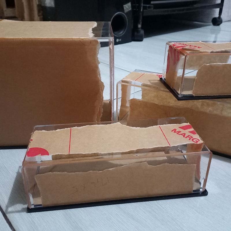 Jual display box akrilik | Shopee Indonesia