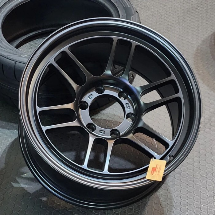 Jual velg ENKEI RPT R18 FLOW FORMING velg racing 18 Pajero Fortuner | Shopee Indonesia