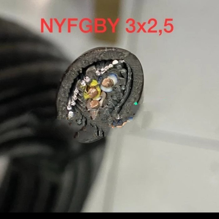 Jual KABEL TANAM NYRGBY GBY 3X2,5MM 3X2,5 MM ECERAN METERAN KABELINDO ...