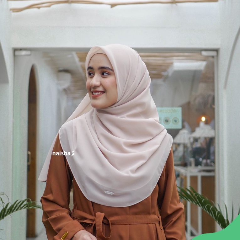 Jual NAISHA OFFICIAL - Salwa Malay | Hijab Malay Syar'i | Segiempat Curve | Shopee Indonesia