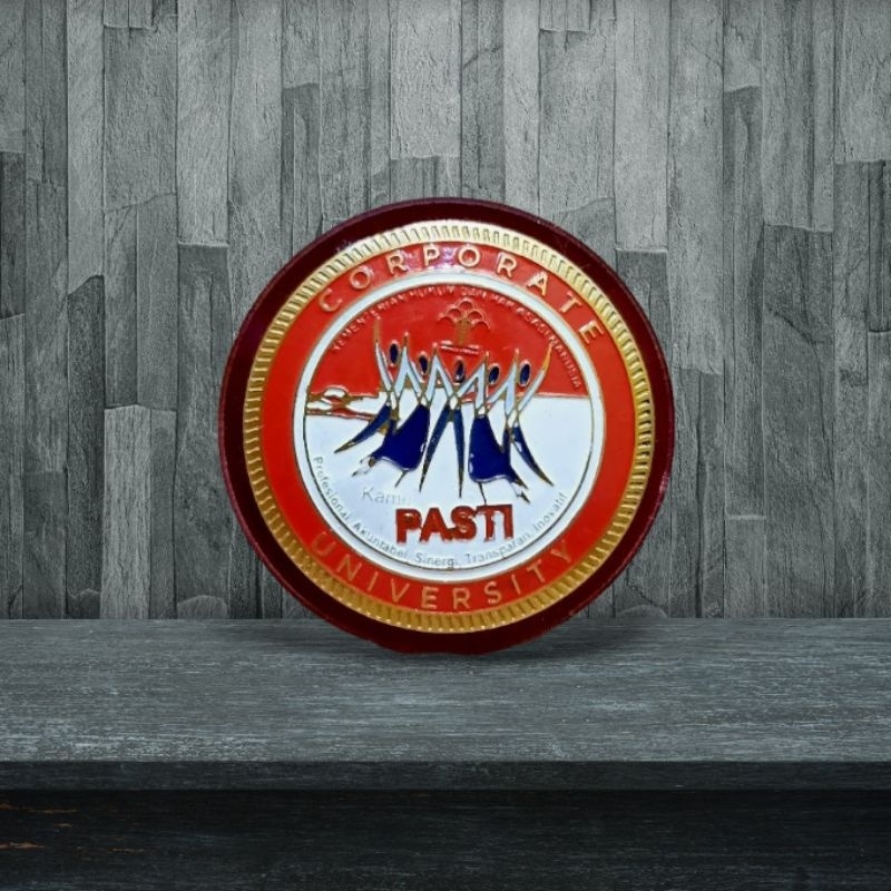 Jual PIN PASTI KUMHAM LOGAM Pin Corporate University Akrilik Magnet Pin ...