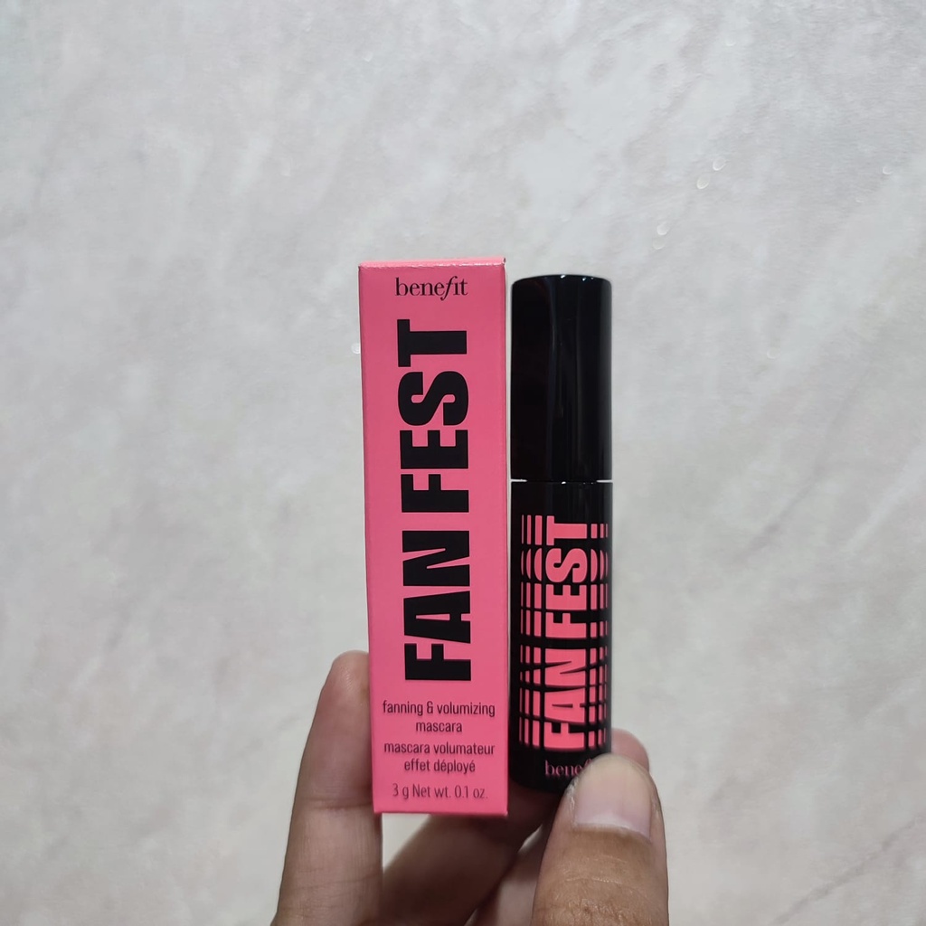 Jual Benefit Fan Fest Fanning & Volumizing Mascara 3gr | Shopee Indonesia