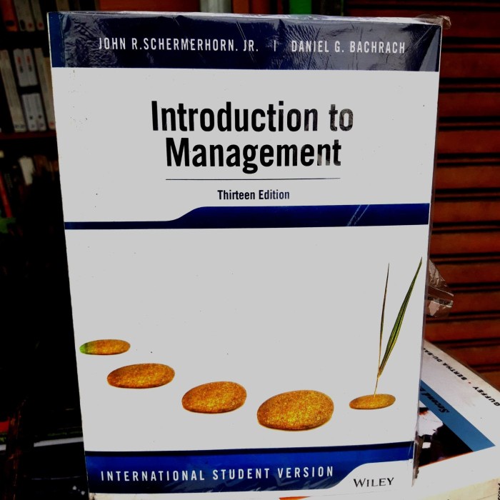 Jual Buku Introduction to management 13edition. John r Schermerhorn | Shopee Indonesia