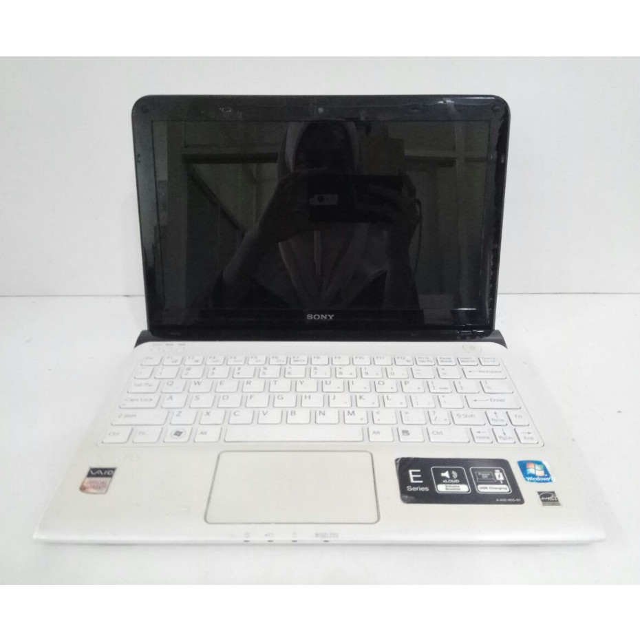 Jual Laptop VAIO SVE11115EGW AMD E2-1800 APU Radeon Ram 2 Gb Hdd 320 Gb ...
