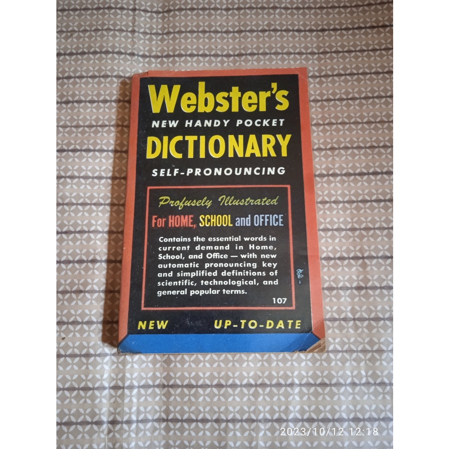 Jual buku webster's new handy pocket dictionary | Shopee Indonesia