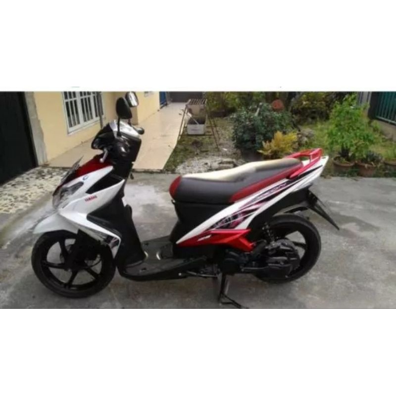 Jual Stiker Striping Motor Xeon Karbu 2011 2012 Putih Sticker Lis Body ...