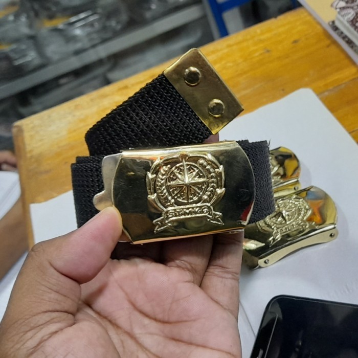 Jual sabuk logo sekolah tinggi STMKG bahan kuningan murni gigi dua pj ...